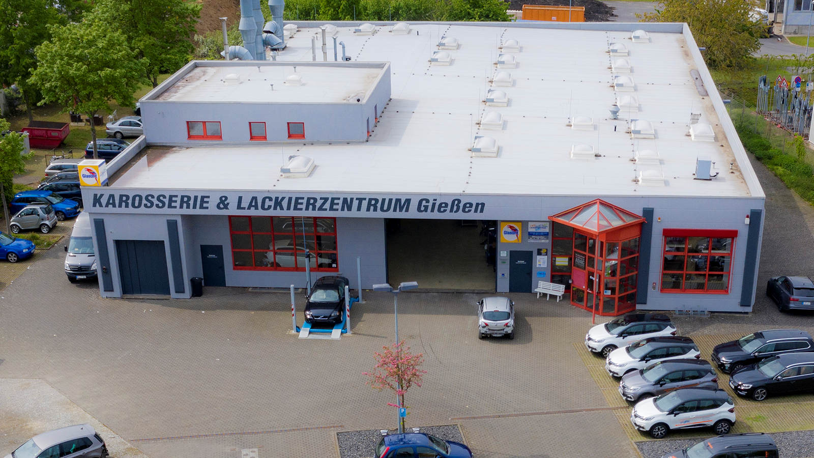 KFZ-Serviceberater / Büro (m/w/d) in Gießen gesucht! - Unfallreparaturen & Autolackierung - KLZ ...